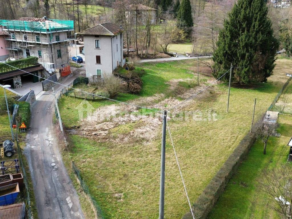 Terreno edificabile via Lunga, Albino, rif. 118135975 - Immobiliare.it