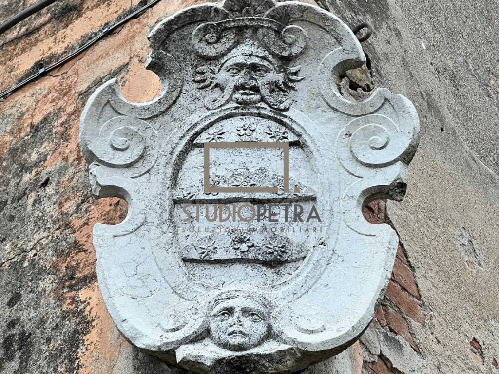 Vendita Cascina Capriano del Colle. Da ristrutturare, 1356 m², rif. 118464369