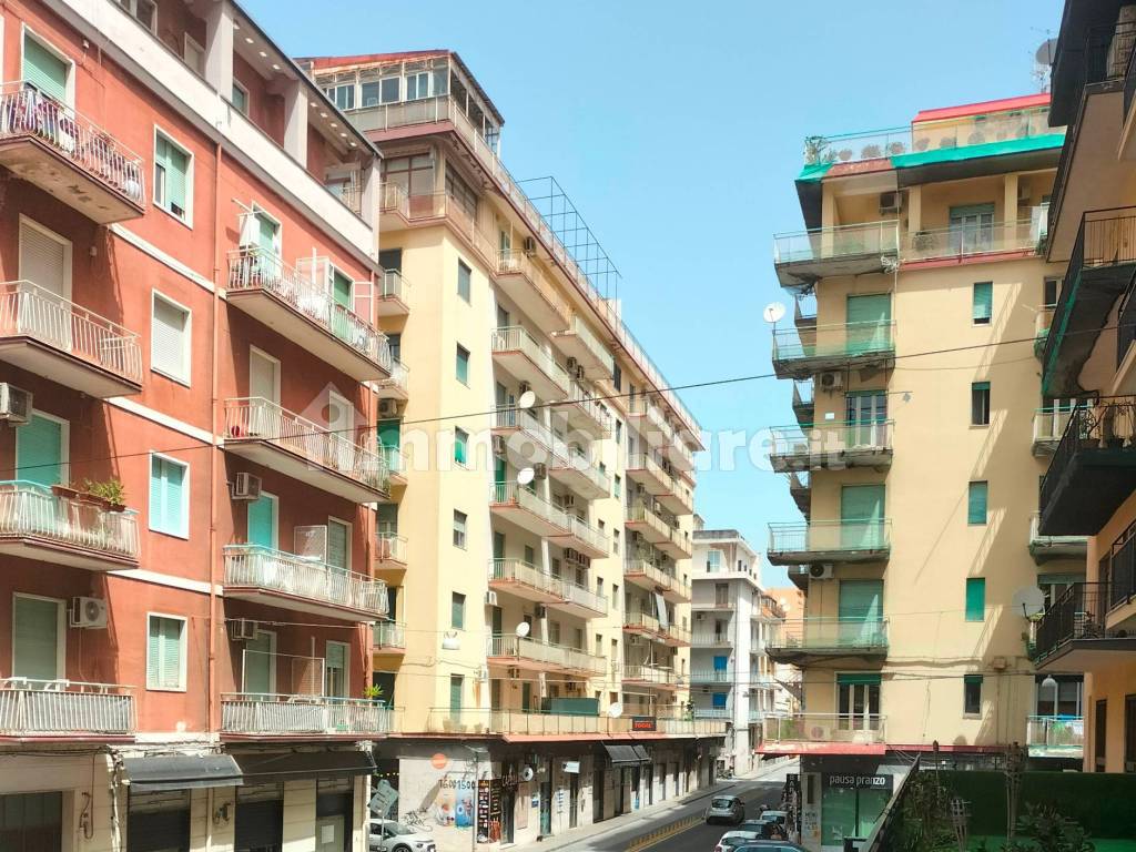 Vendita Appartamento Catania. Trilocale in via Oliveto Scammacca. Da ...