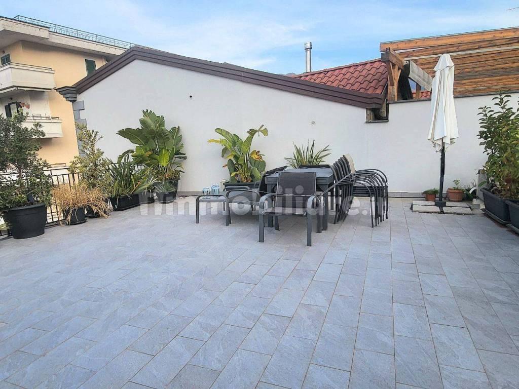 Vendita Appartamento Gragnano. Trilocale in via Roma 250. Primo piano ...