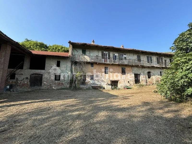 Vendita Rustico Sciolze. Da ristrutturare, 700 m², rif. 118613491