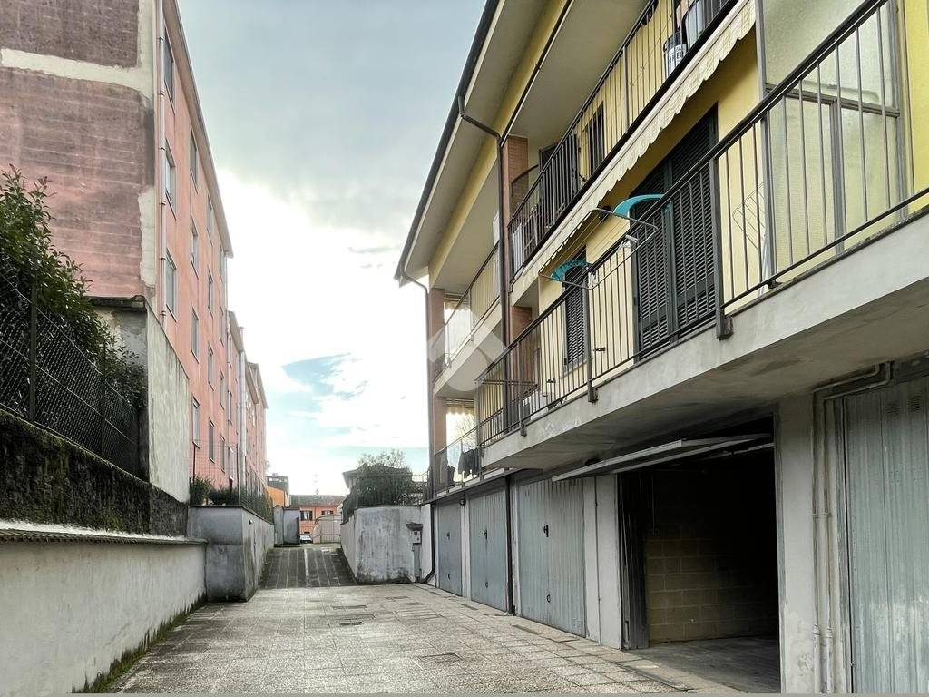 Garage - Box via milano 58, Landriano, Rif. 118617635 - Immobiliare.it