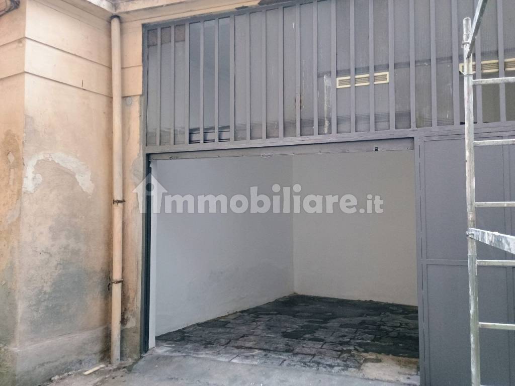 Garage - Box via Luigi Cibrario 82, Torino, Rif. 118627683 - Immobiliare.it