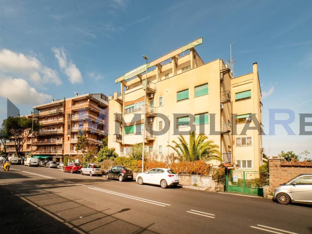 Vendita Appartamento Roma. Trilocale in via Portuense. Buono stato ...