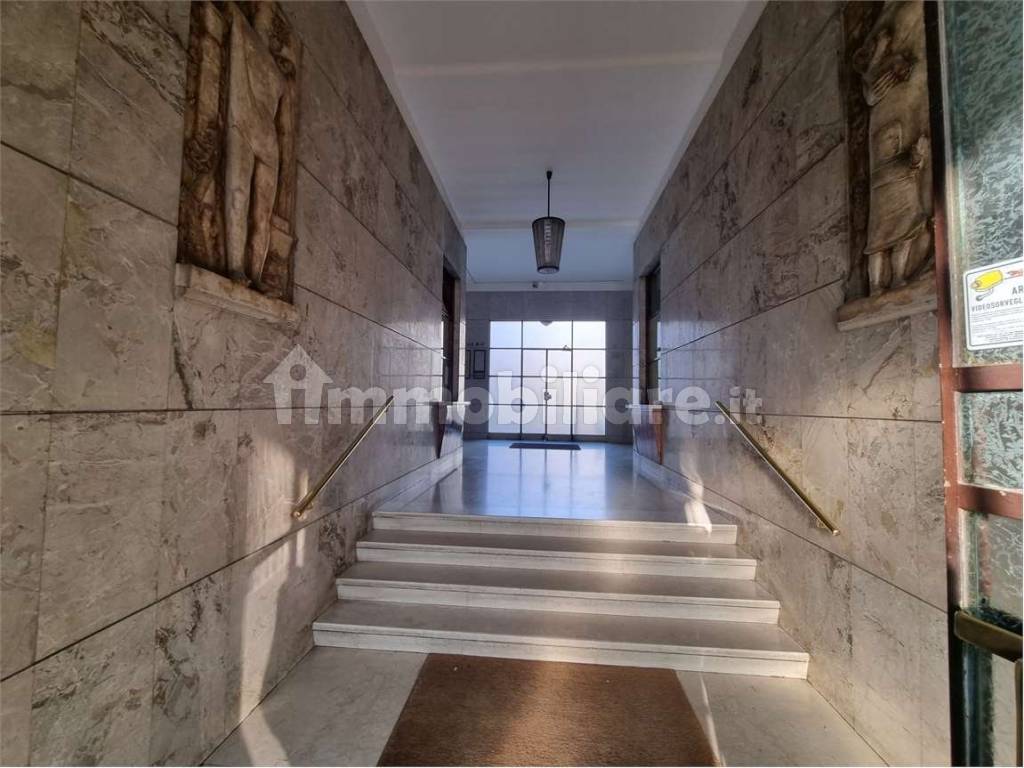 Vendita Appartamento Modena. Quadrilocale in piazza Giuseppe Matteotti ...