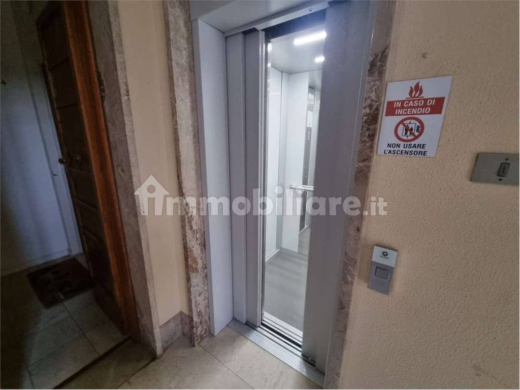 Vendita Appartamento Modena. Quadrilocale in piazza Giuseppe Matteotti ...