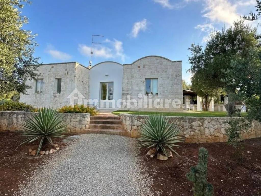 Vendita Villa unifamiliare in Lamacavallo San C. Ostuni. Buono stato, riscaldamento autonomo ...