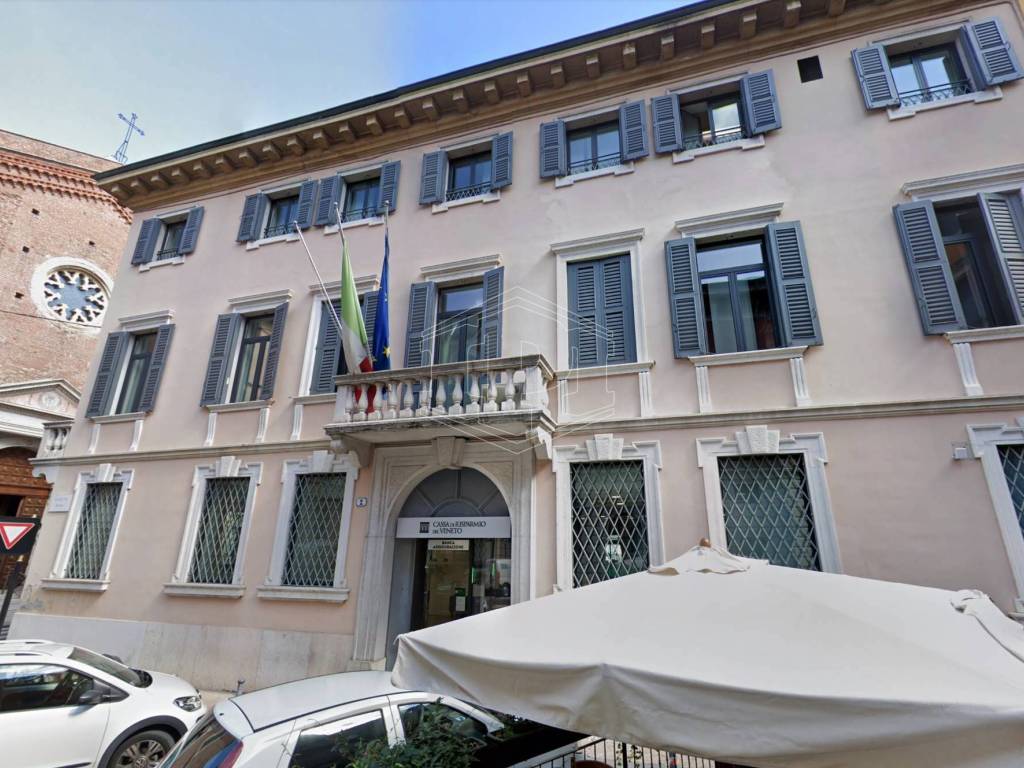 Palazzo - Edificio piazzetta Scala 1, Verona, Rif. 118704745 - Immobiliare.it