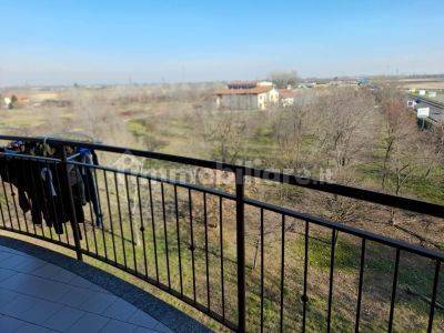 Vendita Appartamento Novara. Quadrilocale in via Edmondo Poletti 10 ...