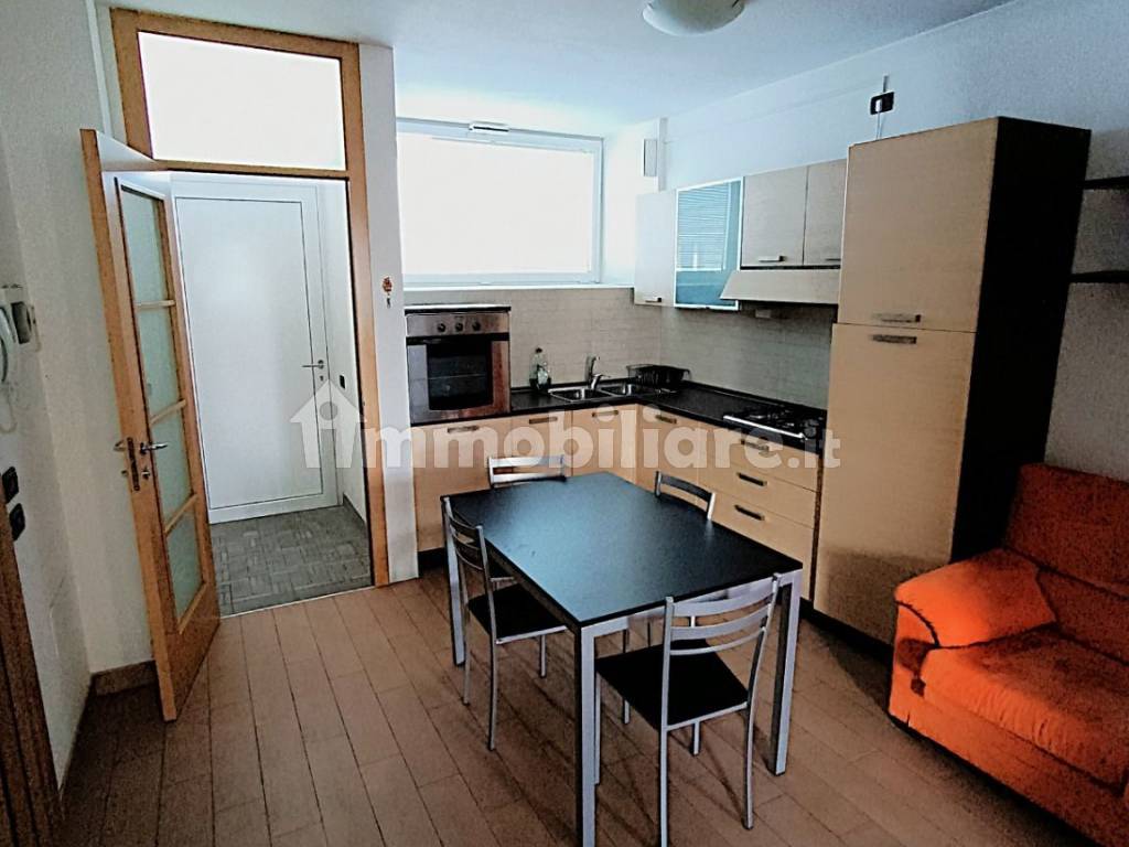 Affitto Appartamento Adria. Trilocale, Ottimo stato, secondo piano, con ...