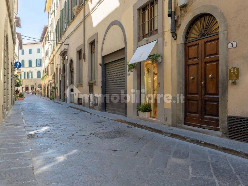 Vendita Appartamento Firenze. Bilocale in via delle Belle Donne. Ottimo ...