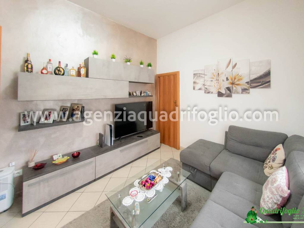 Vendita Appartamento in villa Ravenna. Ottimo stato, posto auto, riscaldamento autonomo, 119 m² ...
