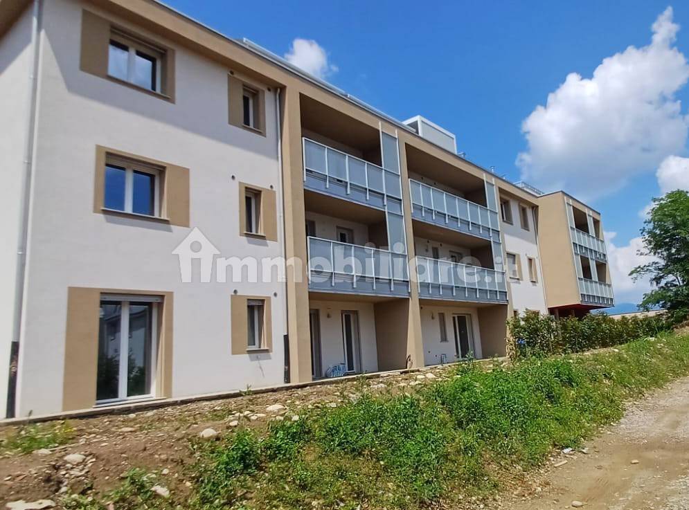 Vendita Appartamento Cassina Rizzardi. Trilocale in via del Vecchio ...