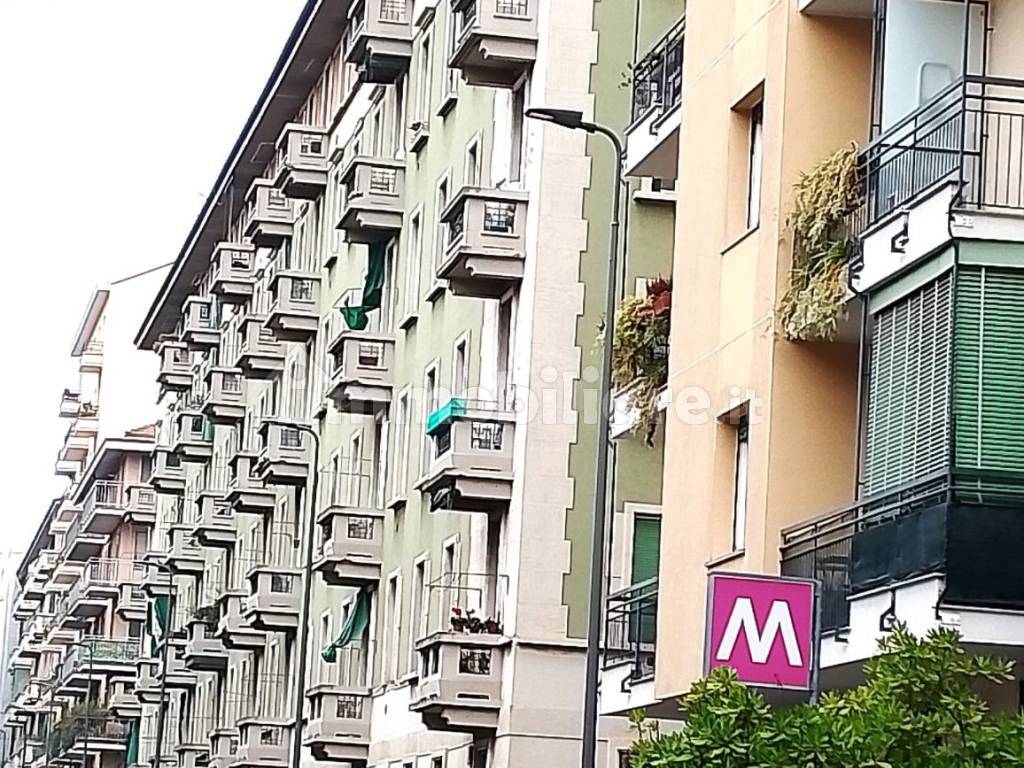Vendita Appartamento Milano. Bilocale in viale Fulvio Testi 68. Ottimo ...