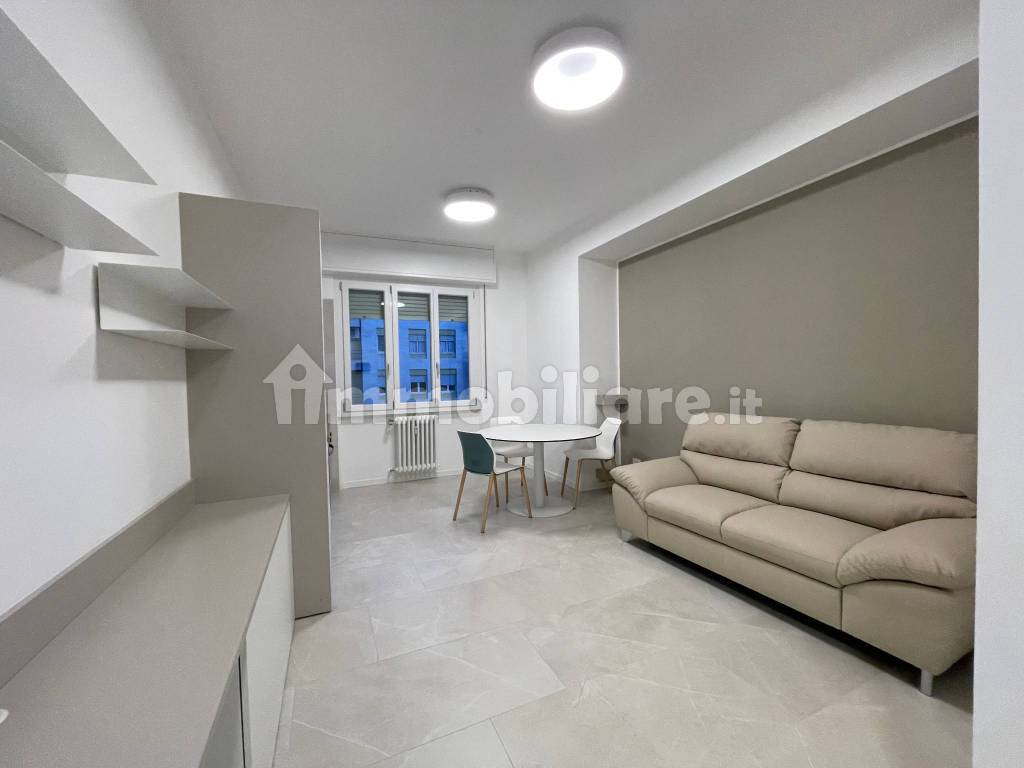 Affitto Appartamento Milano. Bilocale in via Privata Belgirate. Ottimo ...