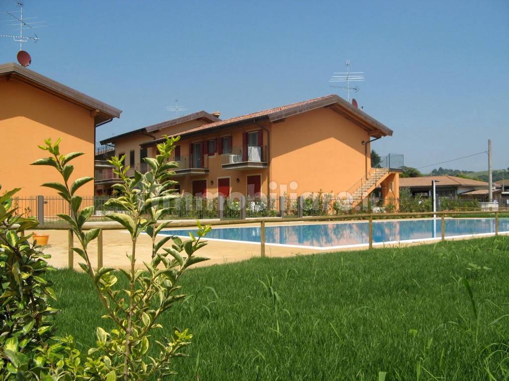 Vendita Appartamento Lonato del Garda. Bilocale in via Ferramino. Buono ...