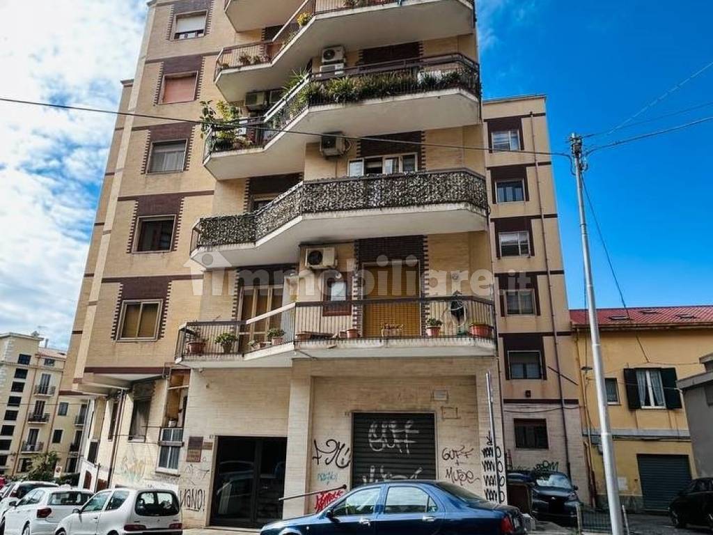 Vendita Appartamento in via Alessandro Turco. Catanzaro. Buono stato ...