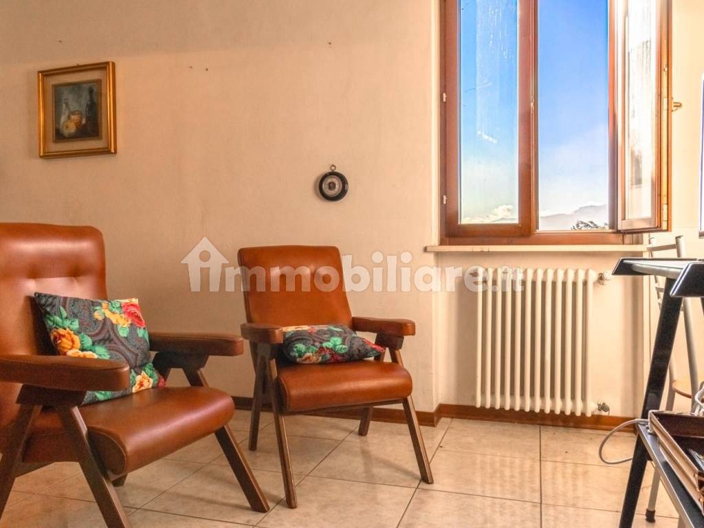 Vendita Appartamento Tizzano Val Parma. Bilocale in Strada Provinciale ...