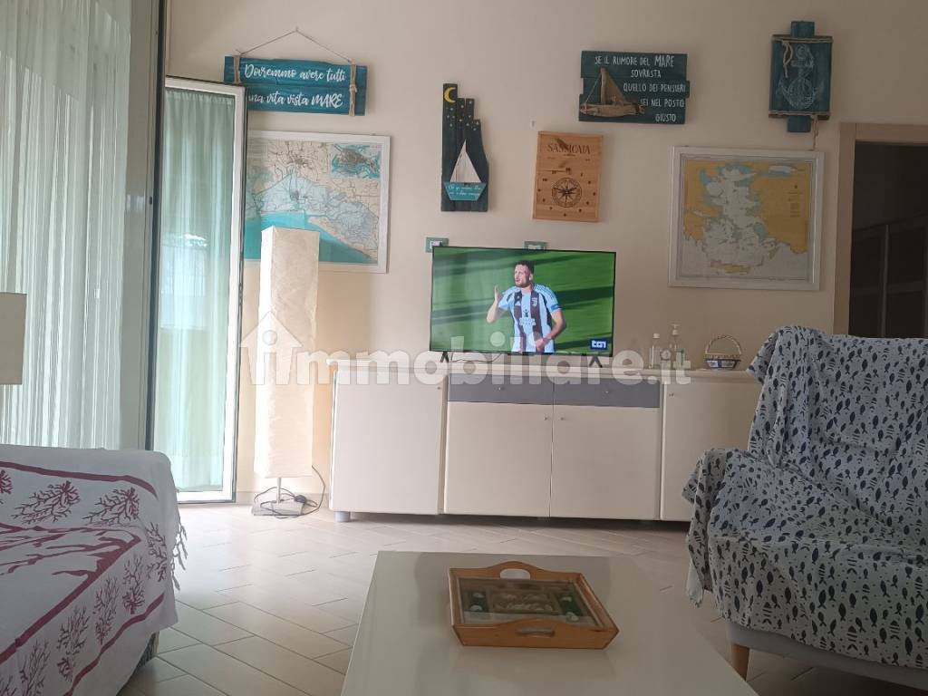 Affitto Appartamento Alba Adriatica. Quadrilocale in via Trieste 24 ...