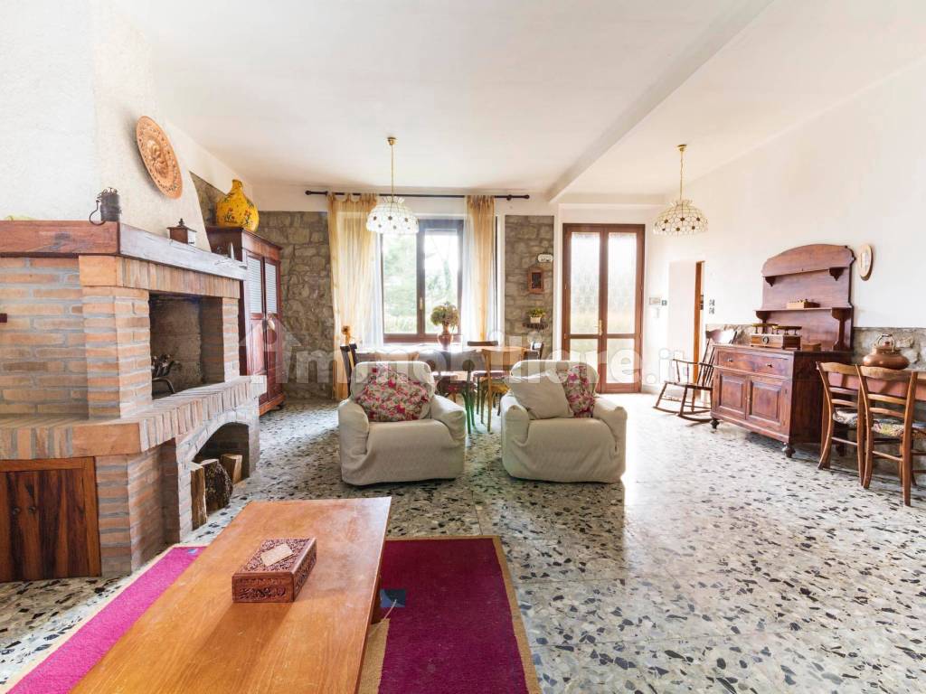 Vendita Rustico in via San Lorenzo Castel di Casio. Buono stato, posto ...