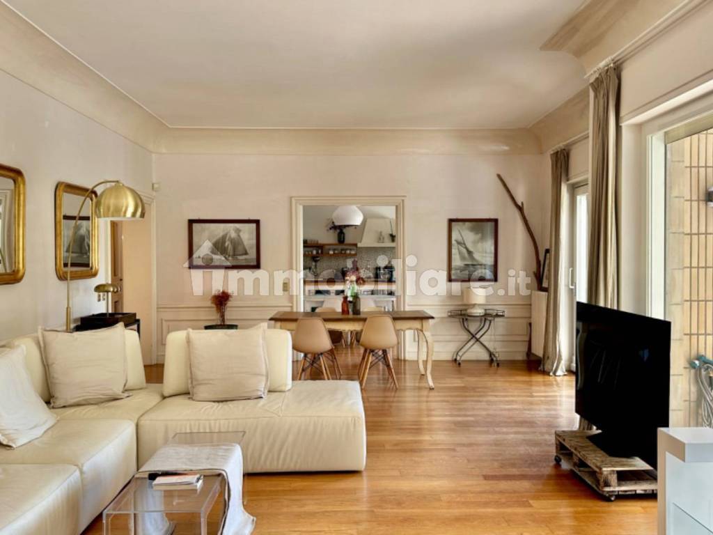 Vendita Appartamento in via Cortina D'Ampezzo 135. Roma. Ottimo stato ...