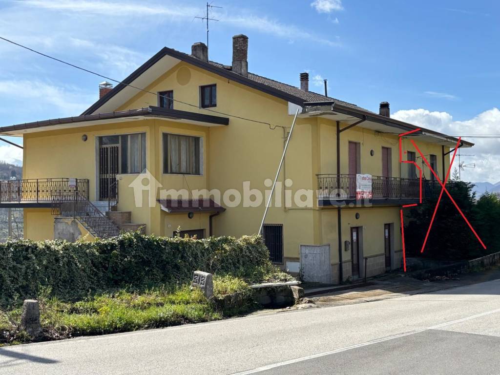 Vendita Villa bifamiliare San Potito Ultra. Da ristrutturare, posto ...