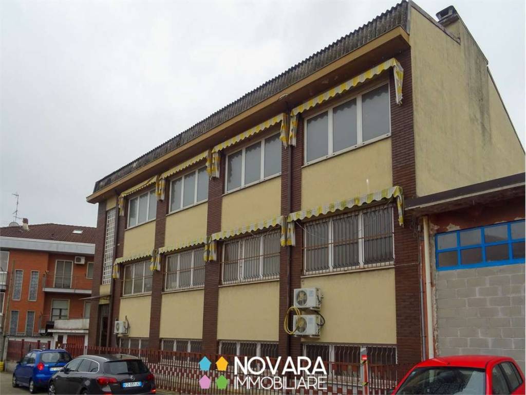 Palazzo - Edificio via Nebbia, 25, Novara, Rif. 119110681 - Immobiliare.it