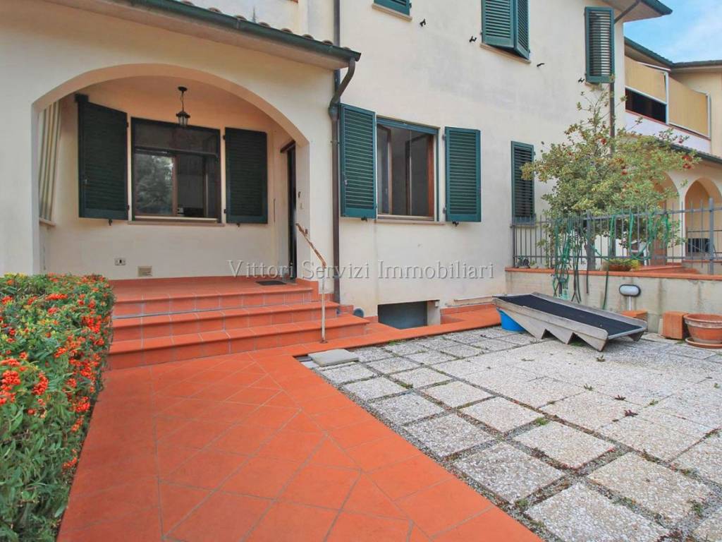 Vendita Appartamento Montepulciano. Quadrilocale in via Salvo D'acquisto. Buono stato, piano ...