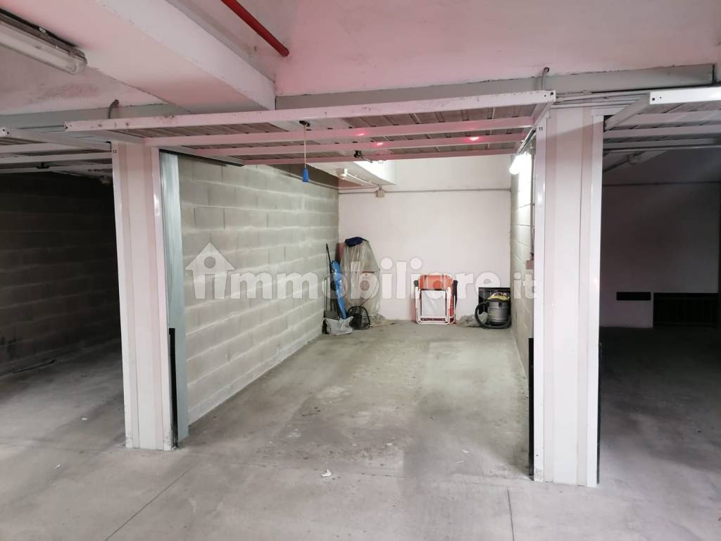 Garage - Box via Francesco Selmi, Modena, Rif. 119113317 - Immobiliare.it