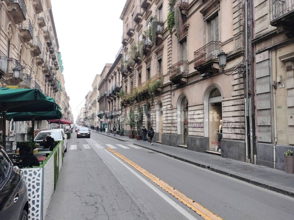 Locale commerciale via Umberto I 47, Catania, Rif. 119128641 ...