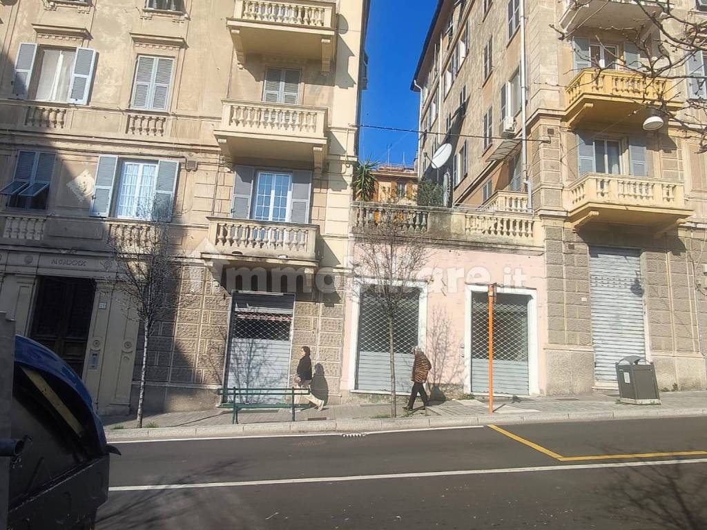 Vendita Appartamento in viale Carlo Canepa 20. Genova. Buono stato ...