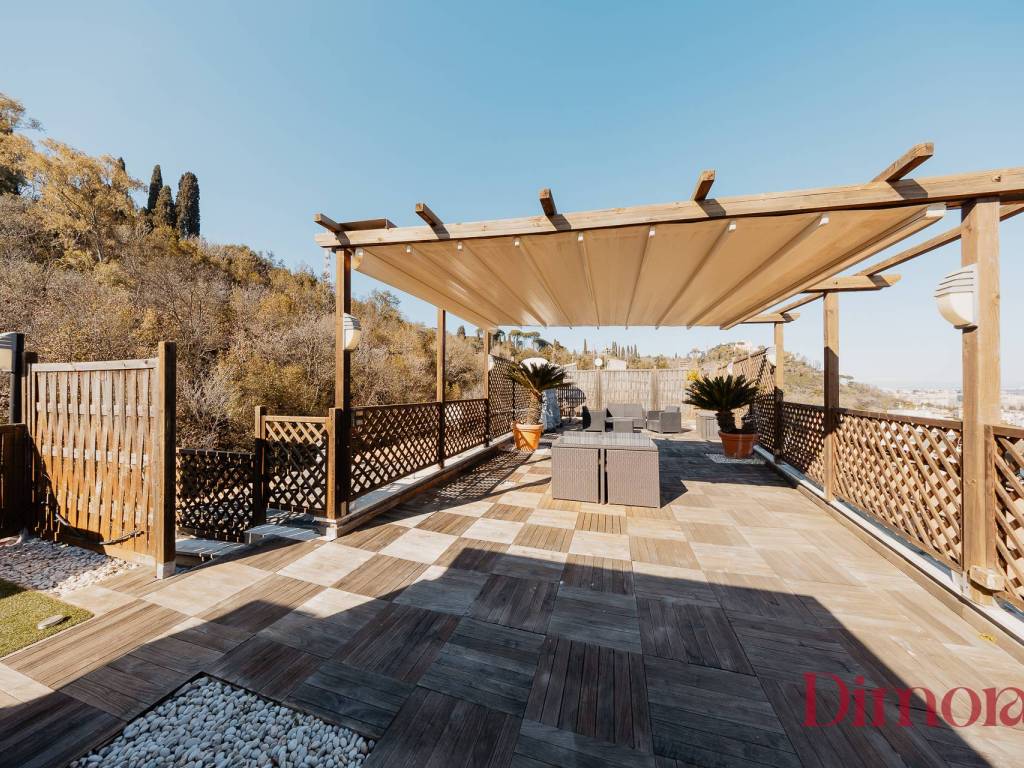 Vendita Attico in via Plotino Roma. Ottimo stato, con terrazza, rif ...