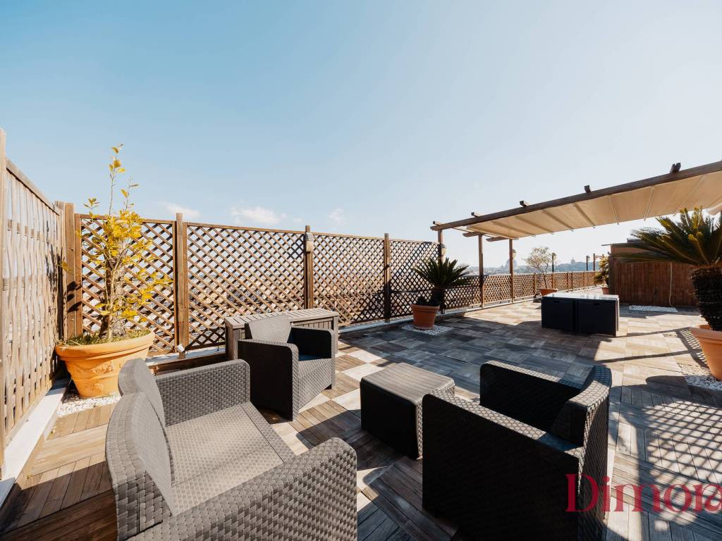 Vendita Attico in via Plotino Roma. Ottimo stato, con terrazza, rif ...