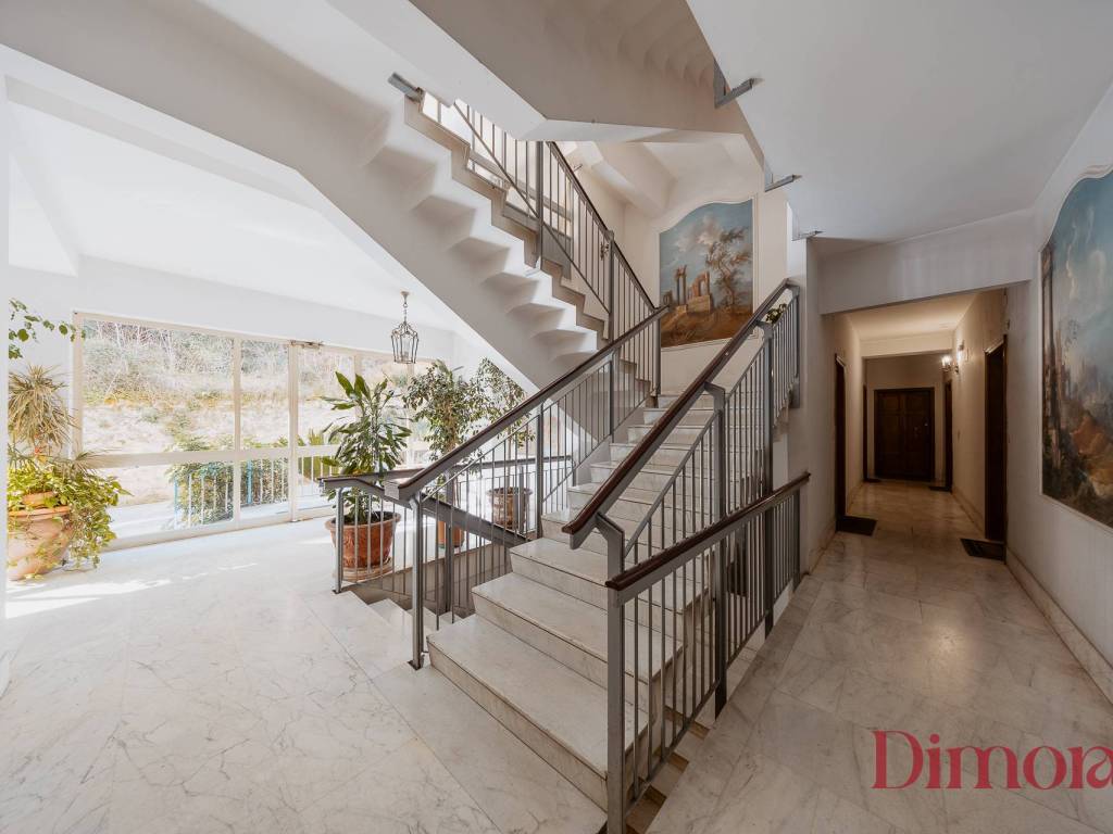 Vendita Attico in via Plotino Roma. Ottimo stato, con terrazza, rif ...