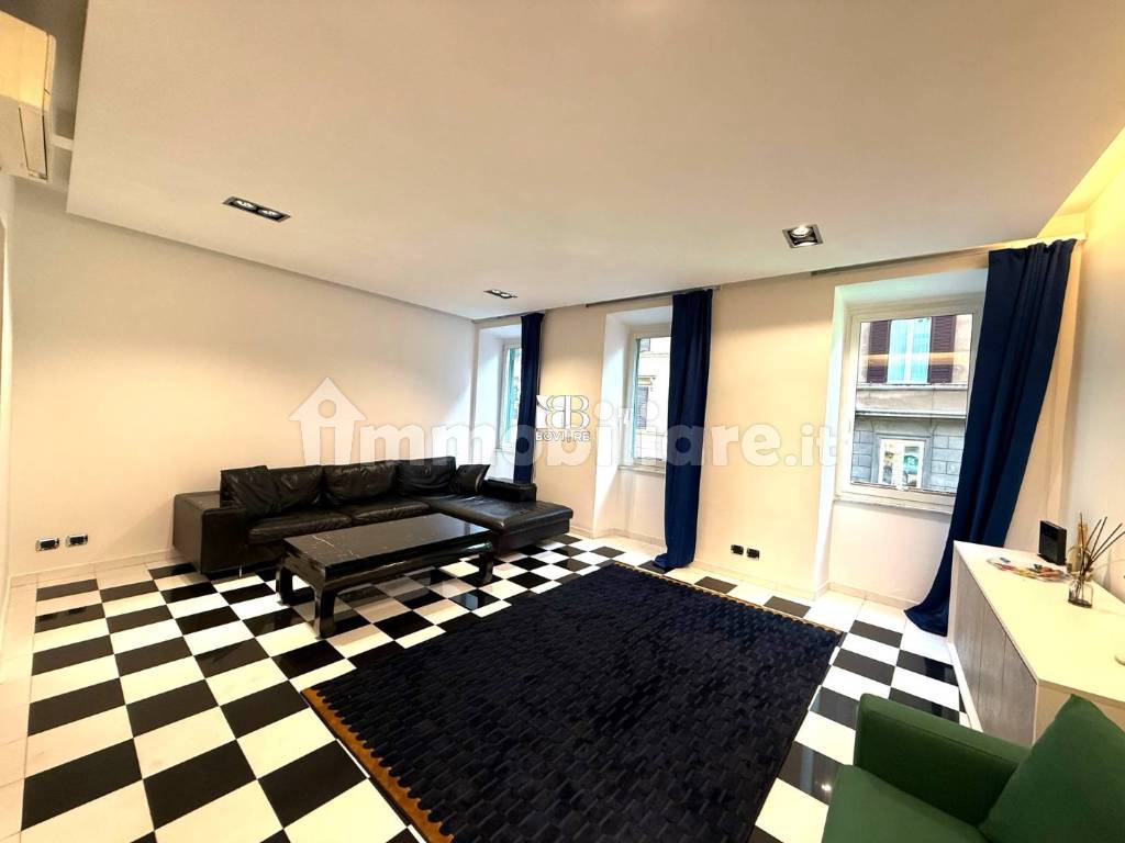 Affitto Appartamento Roma. Trilocale in via di Capo le Case. Ottimo ...