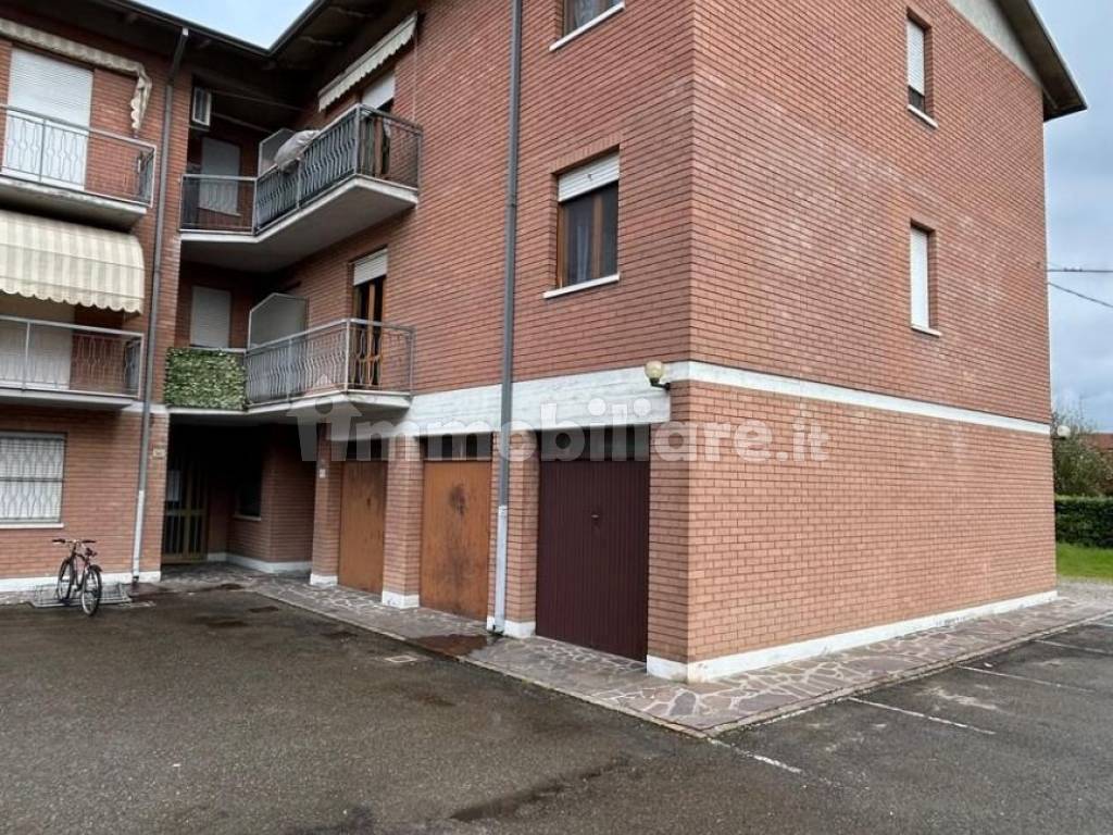Vendita Appartamento San Felice sul Panaro. Trilocale in via degli ...