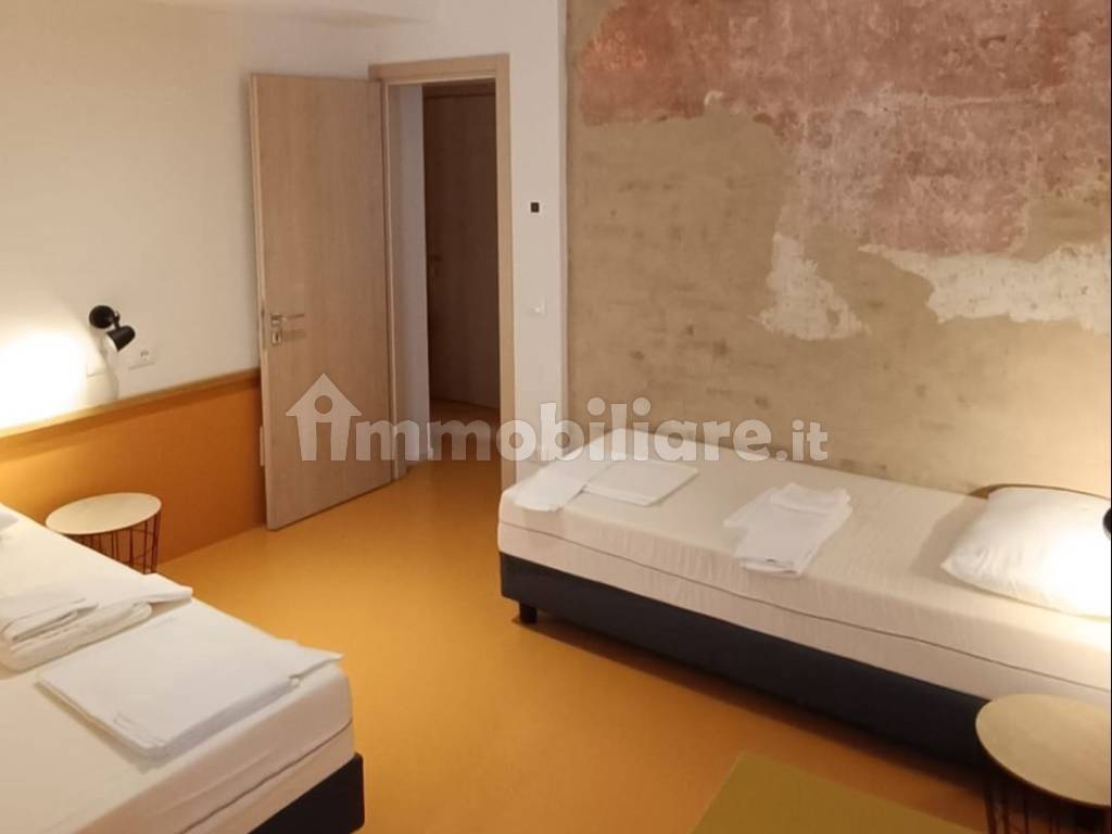 Stanza doppia in affitto, affittasi camera doppia via Colomba 18 Centro ...