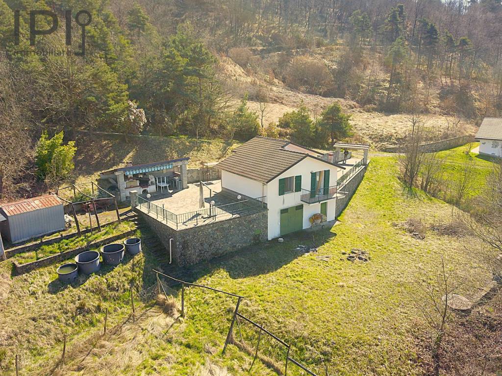 Sale Single family villa in Loc. Zanera Giusvalla. Excellent condition ...