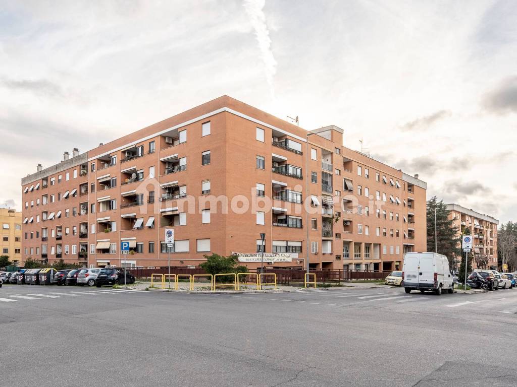 Vendita Appartamento Roma. Quadrilocale in via Abigaille Zanetta. Ottimo stato, secondo piano ...