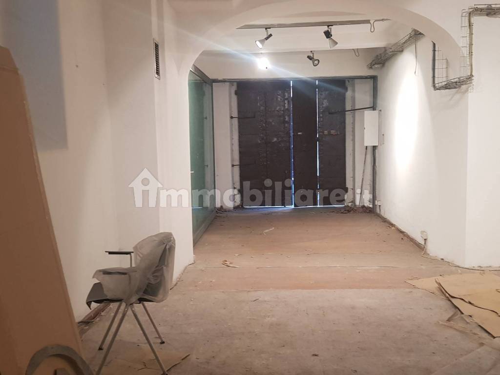 Magazzino - Deposito via del Fiume, Roma, Rif. 119301787 - Immobiliare.it
