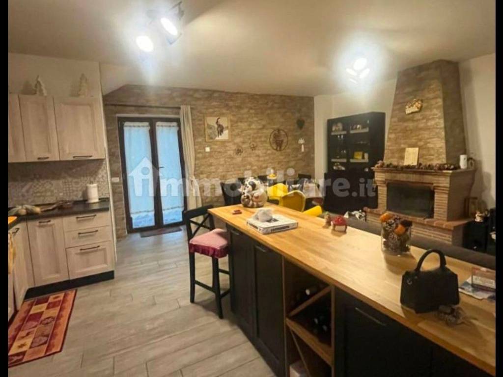 Sale Two-family villa in via delle Mimose 3 Trevi nel Lazio. Excellent ...