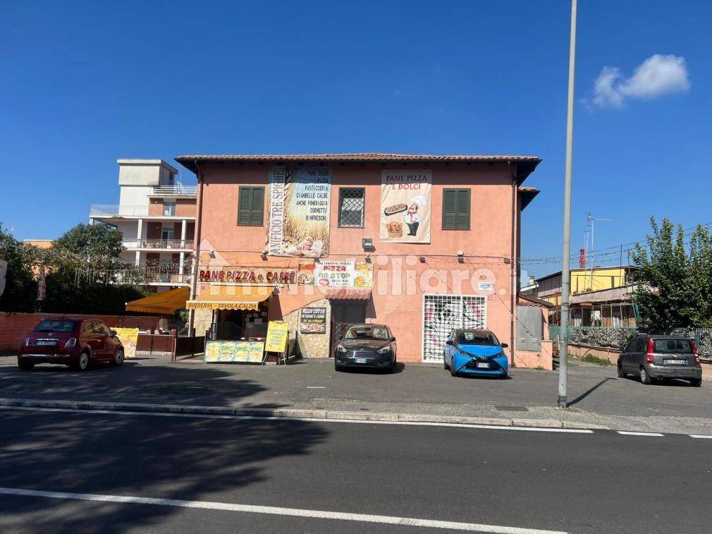 Locale commerciale via Cornelia 20, Roma, Rif. 119309037 - Immobiliare.it