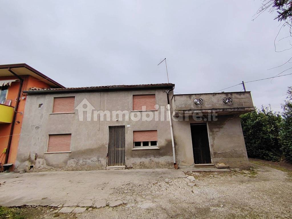 Vendita Terratetto unifamiliare in via Gorzon Sinistro Inferiore 24 ...