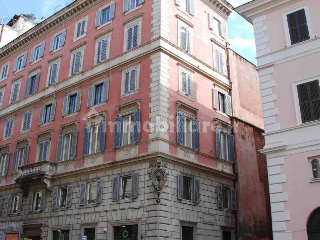 Affitto Appartamento in via Camillo Benso di Cavour. Roma. Buono stato ...