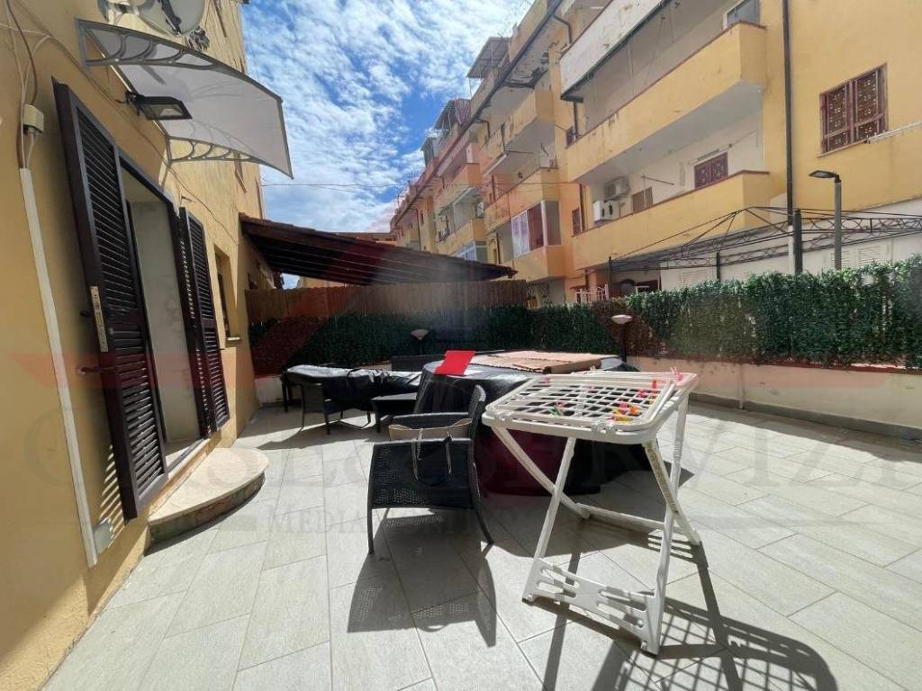 Sale Apartment Scalea. 2-room flat in via Pitagora 25. Good condition ...