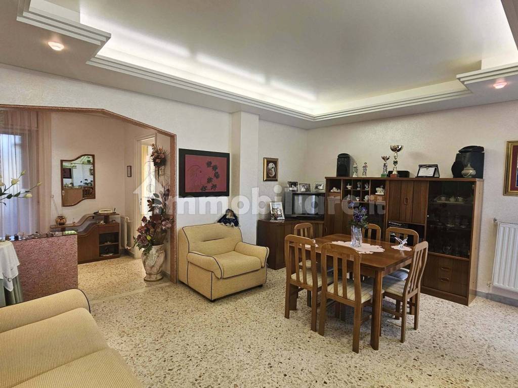Vendita Appartamento Ragusa. Quadrilocale in via Aldo Moro. Buono stato ...