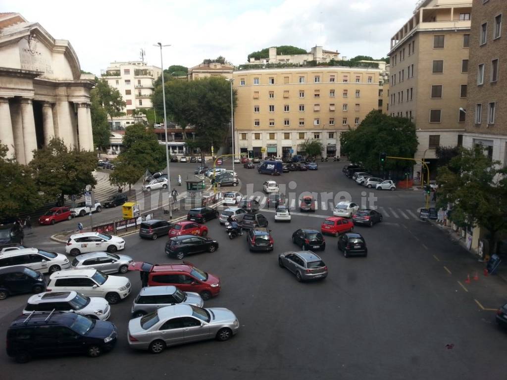 Locale commerciale, Roma, Rif. 119374673 - Immobiliare.it