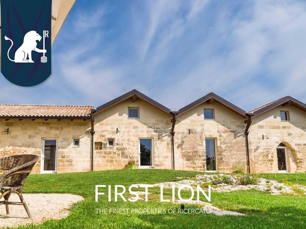 Sale Single family villa in Strada Provinciale Lecce San Cataldo Lecce ...