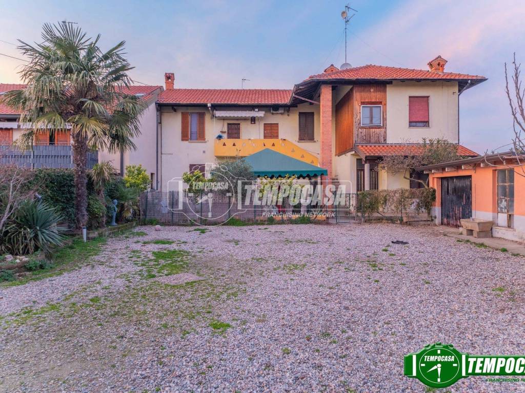 Vendita Terratetto unifamiliare in via Ernesto Parini Corbetta. Da ...