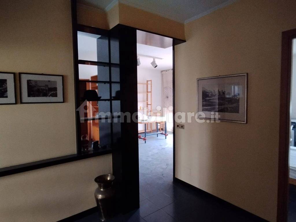 Vendita Appartamento in via Ferdinando Innocenti 32. Roma. Buono stato ...